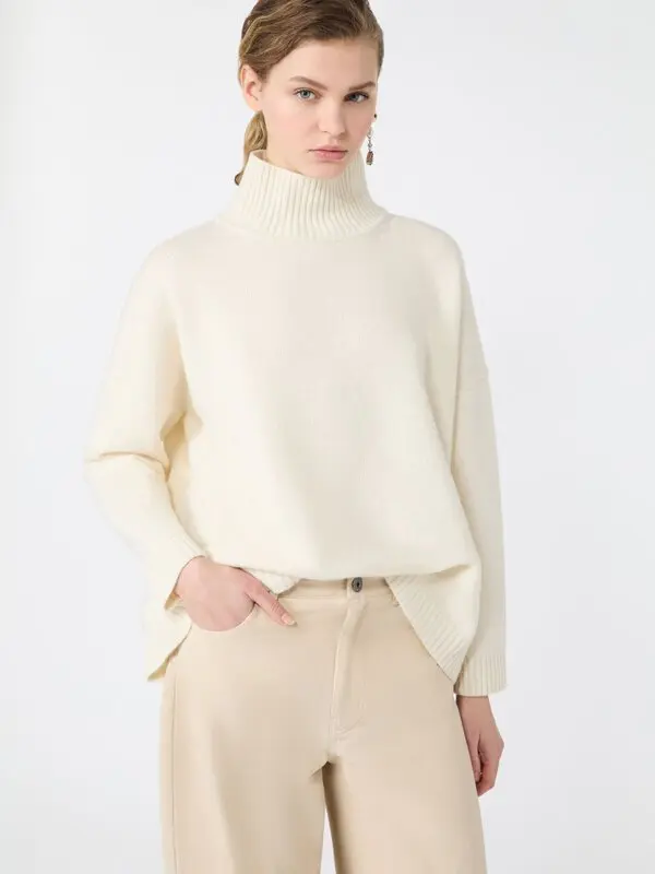 Max Mara Wool Knit Turtleneck Jumper