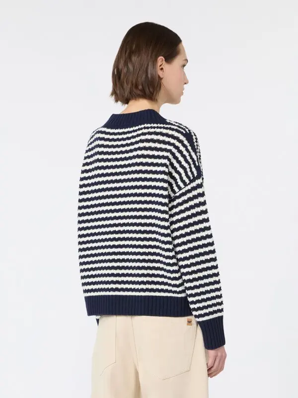 Max Mara Loose Jumper In Wool Yarn