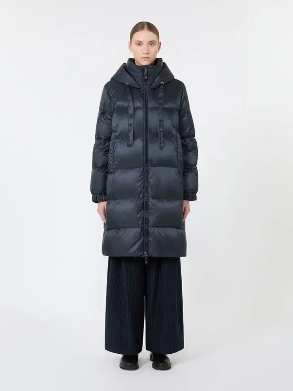 Max Mara Roomy Midi Puffer Jacket In Water-repellent Quilted Fabric - Midnightblue