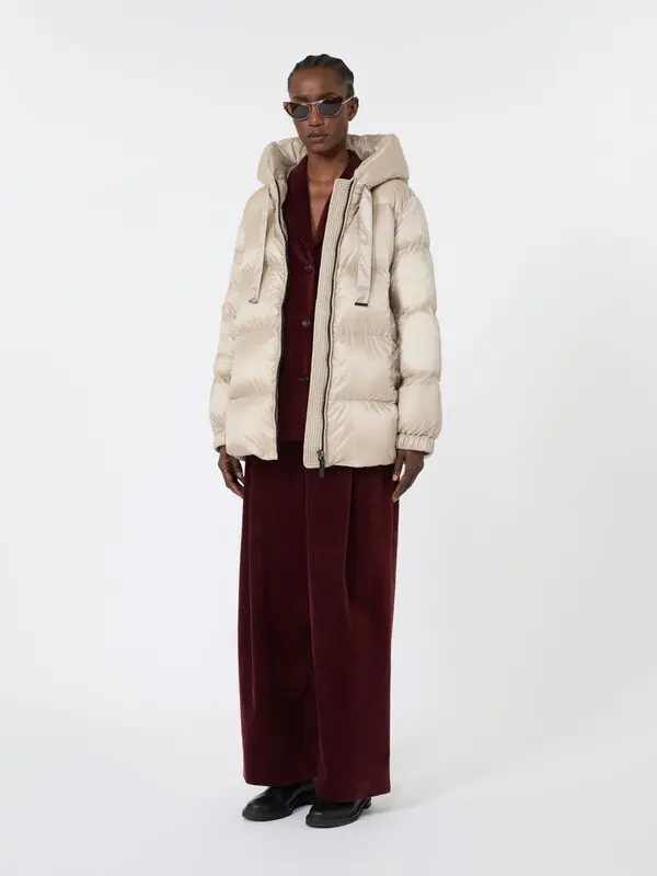 Max Mara Puffer Jacket With Quilted Stripe Motif - Natural