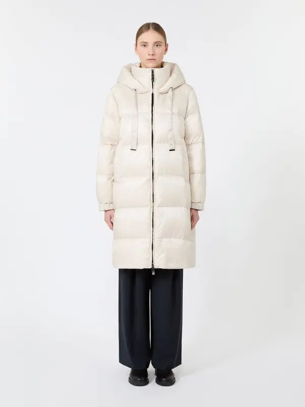 Max Mara Roomy Midi Puffer In Water-repellent Quilted Fabric