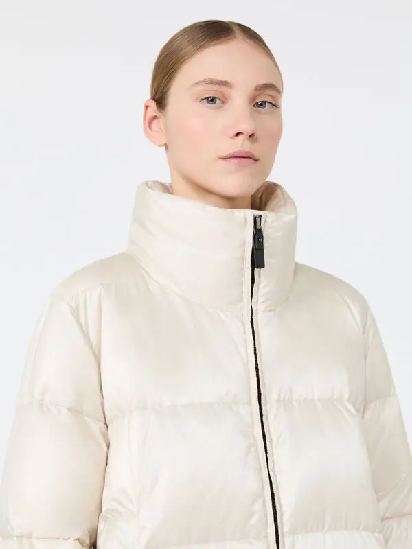 Max Mara Roomy Midi Puffer In Water-repellent Quilted Fabric