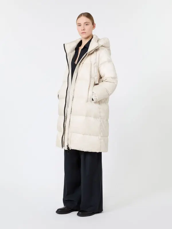 Max Mara Roomy Midi Puffer In Water-repellent Quilted Fabric