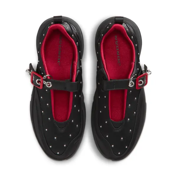 JORDAN Pointe Sneakers