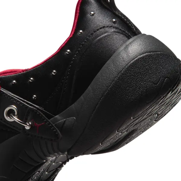 JORDAN Pointe Sneakers