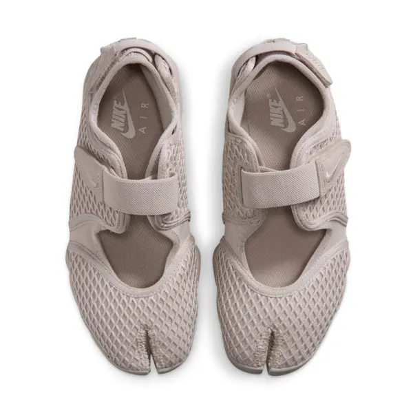 Nike Air Rift Shoes