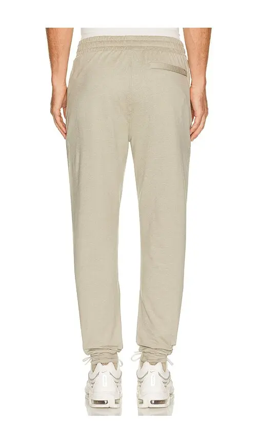 Vuori Ponto Performance 28 Jogger In Brown
