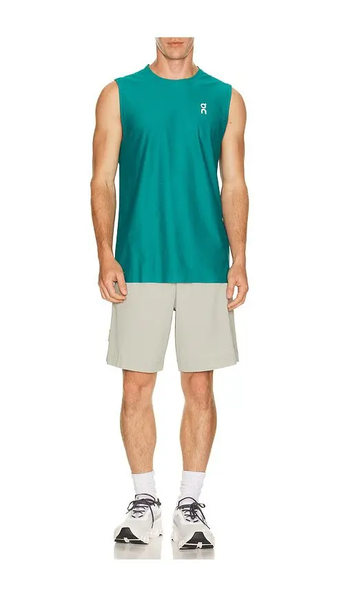 On Court Tank In Green - Neem