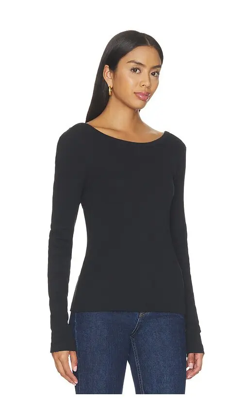 Closed Deep Back Longsleeve