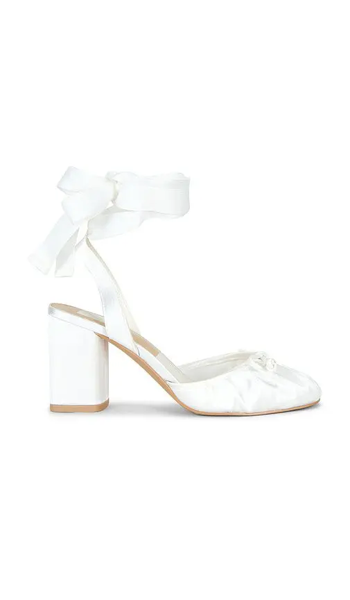 Dolce Vita Tisha Pump In White