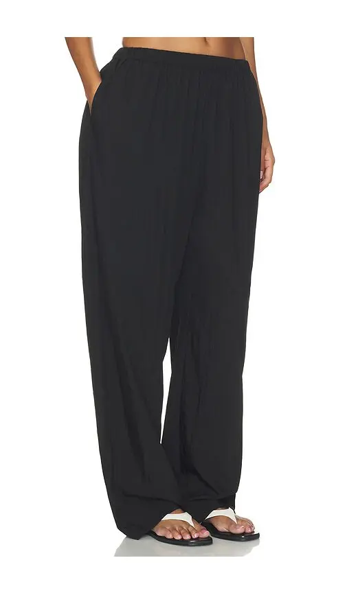 LOVERS AND FRIENDS Matilda Pant