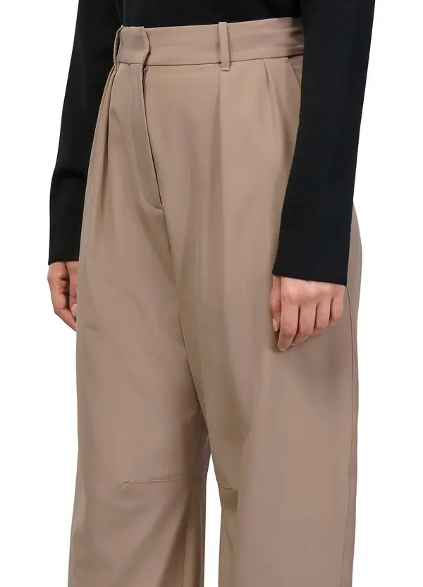 Loewe Pleated Casual Pants