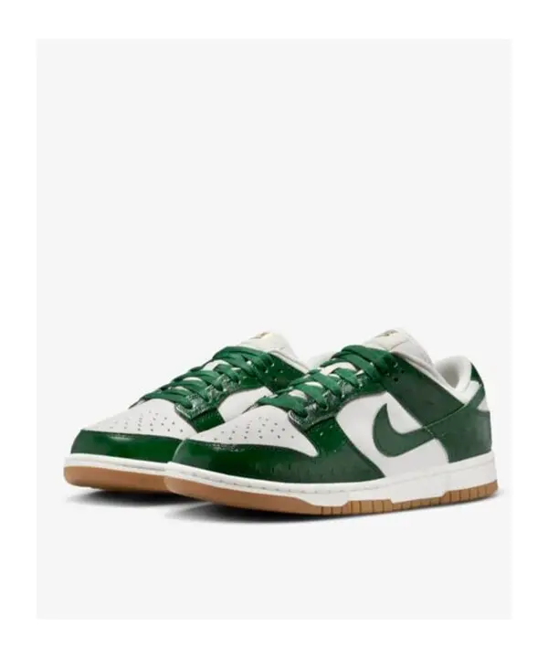 Nike Dunk Low Sneakers - Green