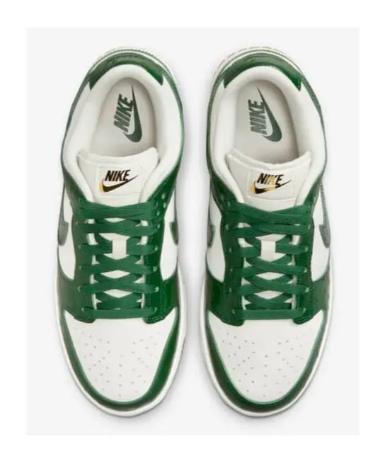 Nike Dunk Low Sneakers - Green