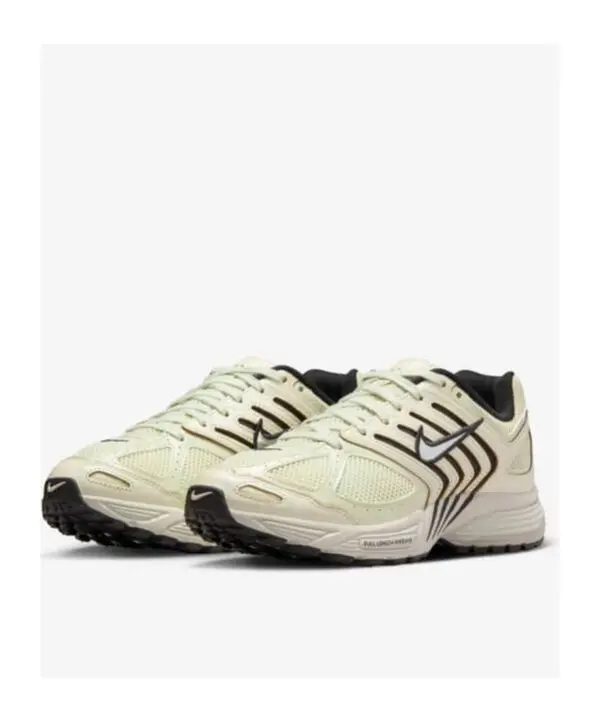 Nike Peg Mesh Lace-up Sneskers