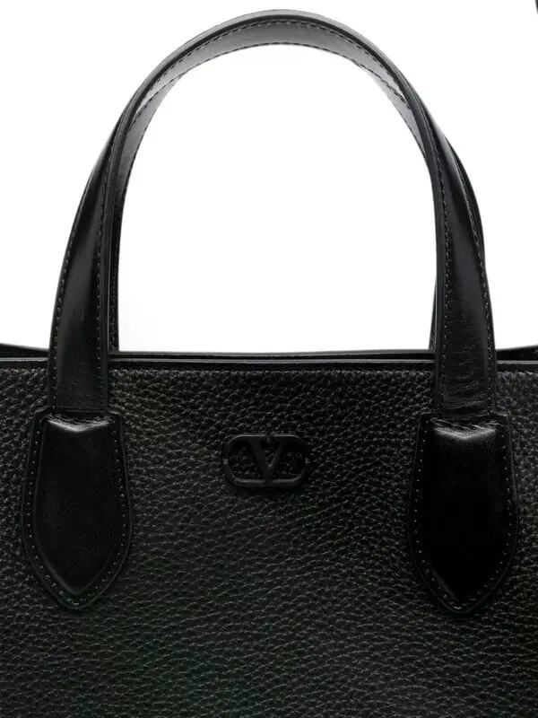 Valentino Garavani Antibes Medium Tote Bag In Grained Leather