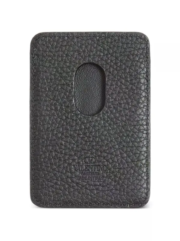 Valentino Garavani Rockstud Magnetic Cardholder In Grainy Calfskin