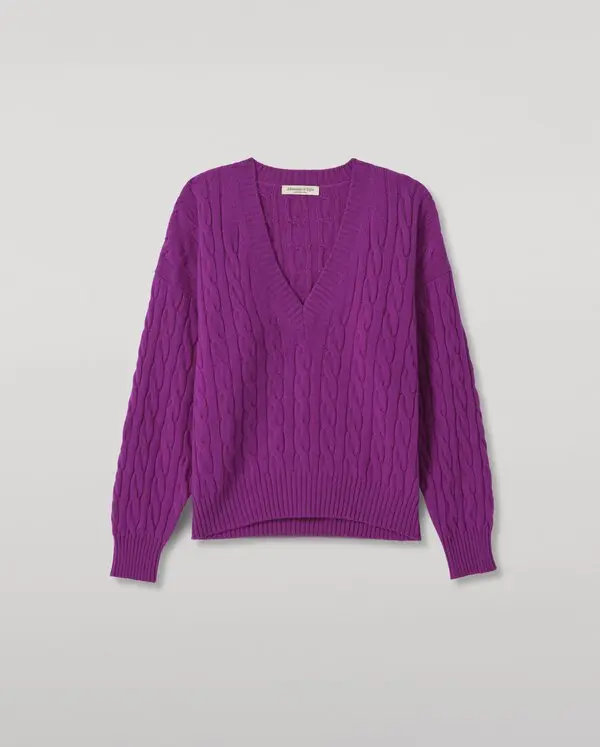 Johnstons Of Elgin Kyleku Deep V Cahmere Jumper - Purple