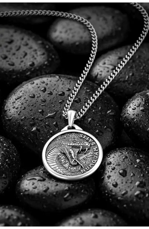 VINCERO Gender Inclusive The Mamba Pendant Necklace