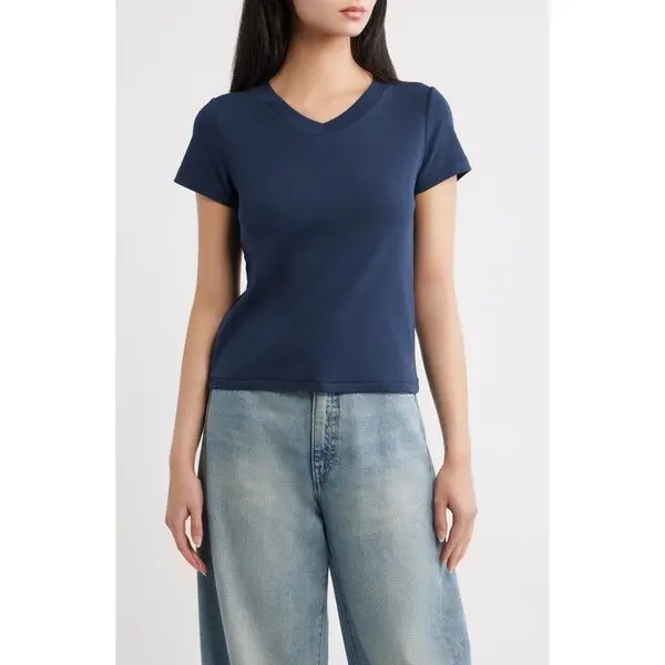 DL1961 Shrunken V-neck Tee