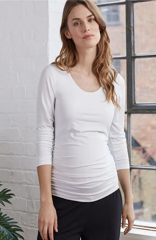 Isabella Oliver The Scoop Maternity Top