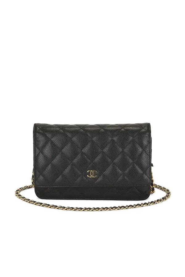 Chanel Caviar Classic Wallet On Chain - Black