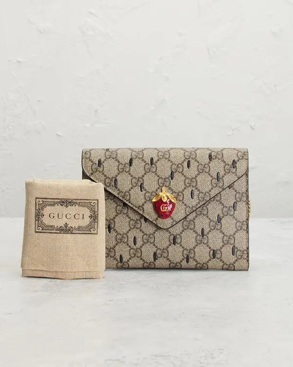 FWRD RENEW Gucci Mini Strawberry Wallet On Chain