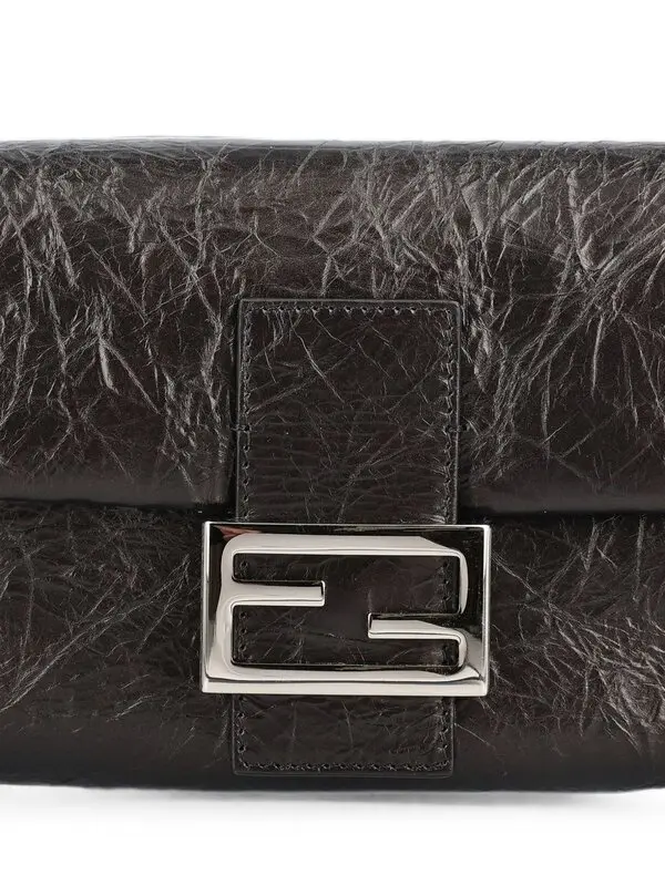 Fendi Baguette Leather Shoulder Bag - Black