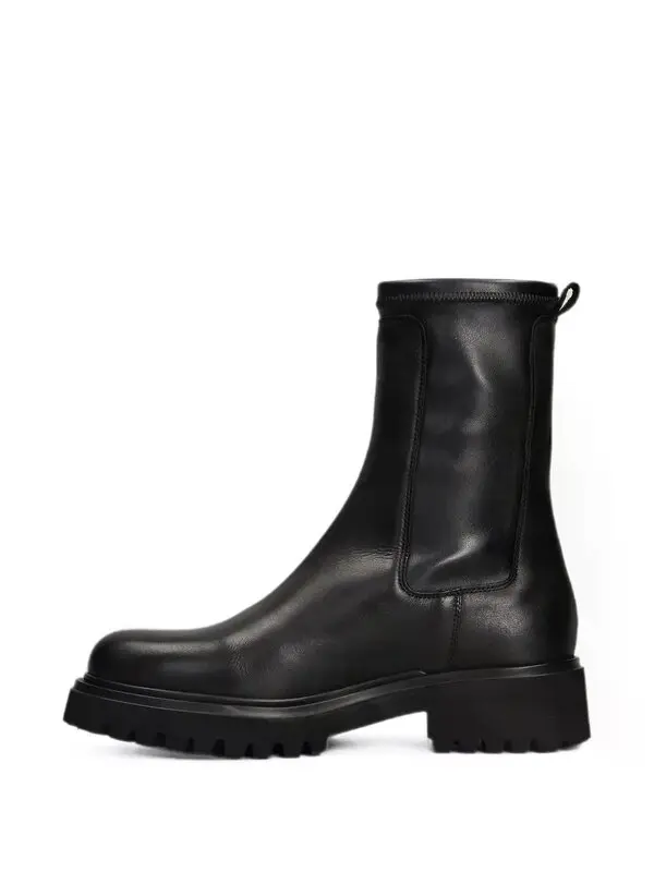 JULIE DEE Lug-sole Chelsea Boots