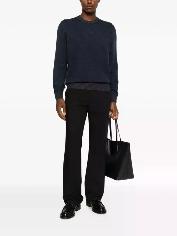 VENGERA Contrast Trim Crew Neck Sweater