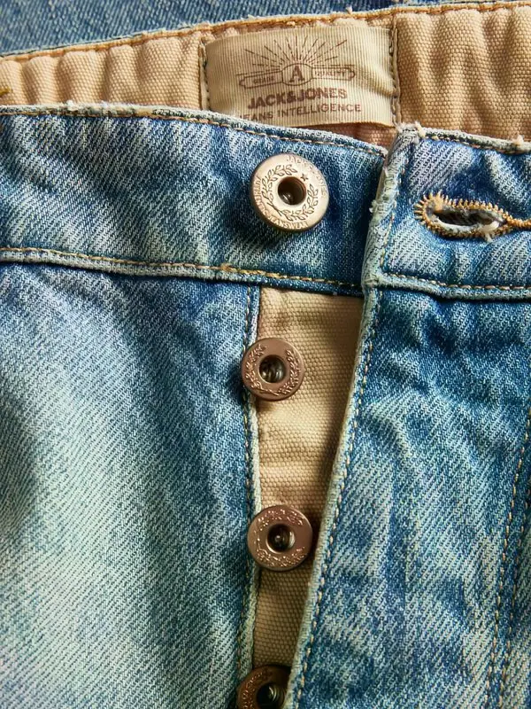 R.D.D. BY JACK JONES Distressed Whiskered Jeans