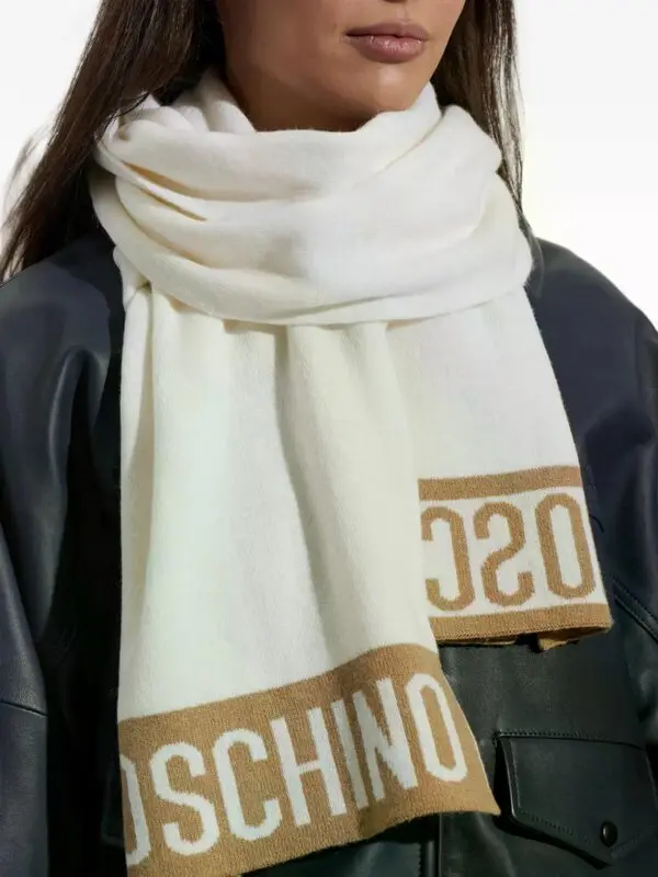 Moschino Logo-intarsia Scarf