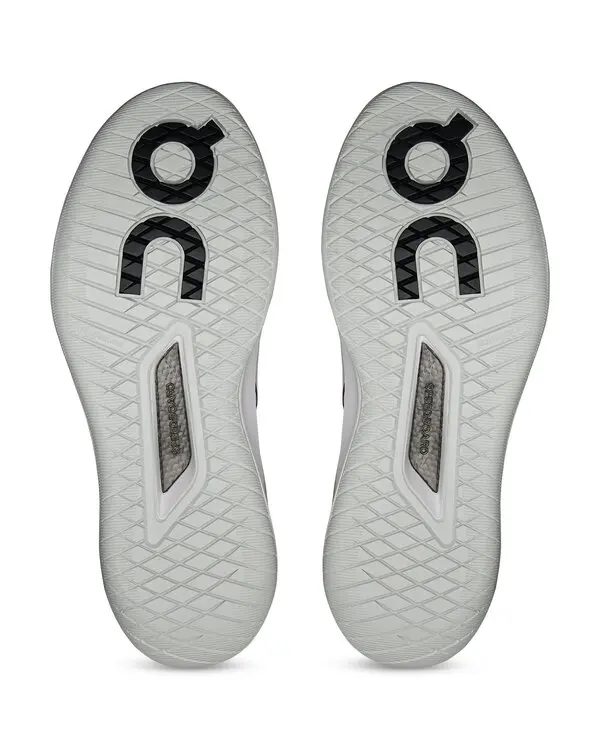 On The Roger Pro 3 Running Sneakers