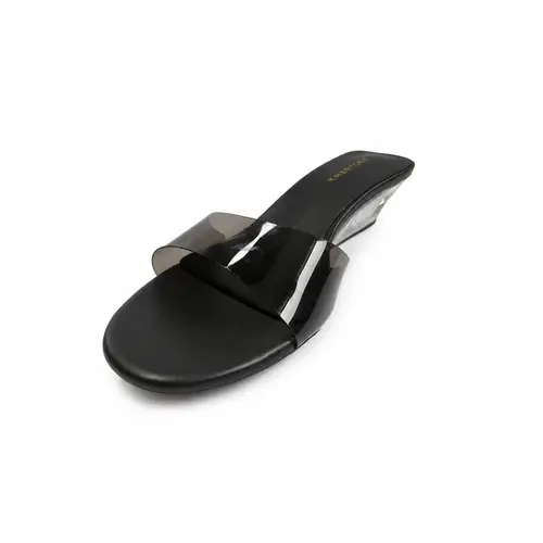 KNEETOES Lexi Slip Ons - Black