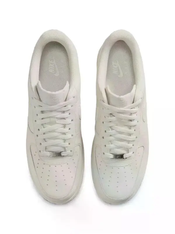Nike Air Force 1 '07 Shoes