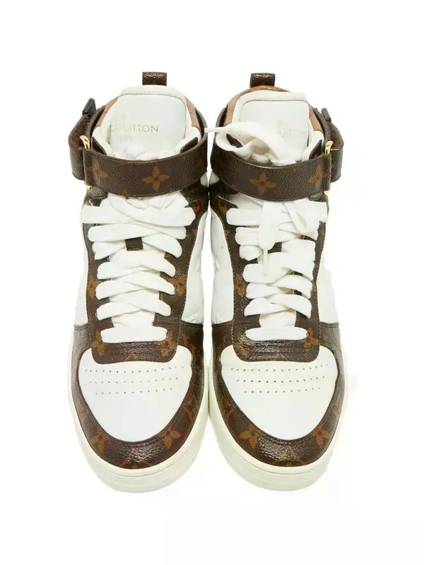 LOUIS VUITTON Boombox Monogram Reverse Sneakers