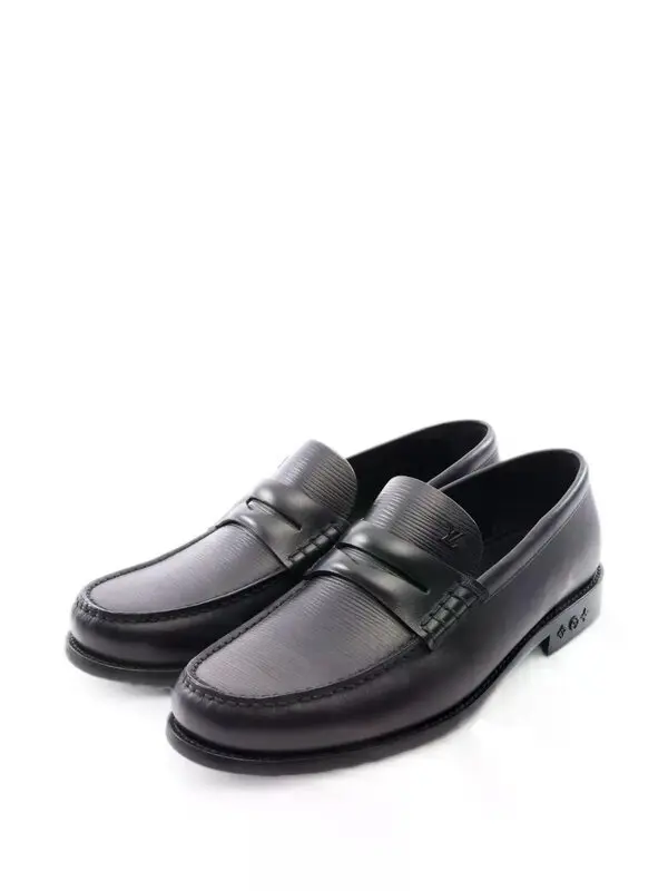 LOUIS VUITTON 2023 Épi Leather Loafers