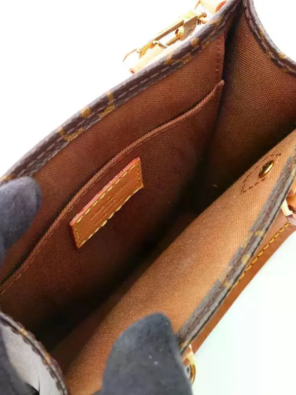 LOUIS VUITTON 2020 Petite Sac Plat Monogram Handbag