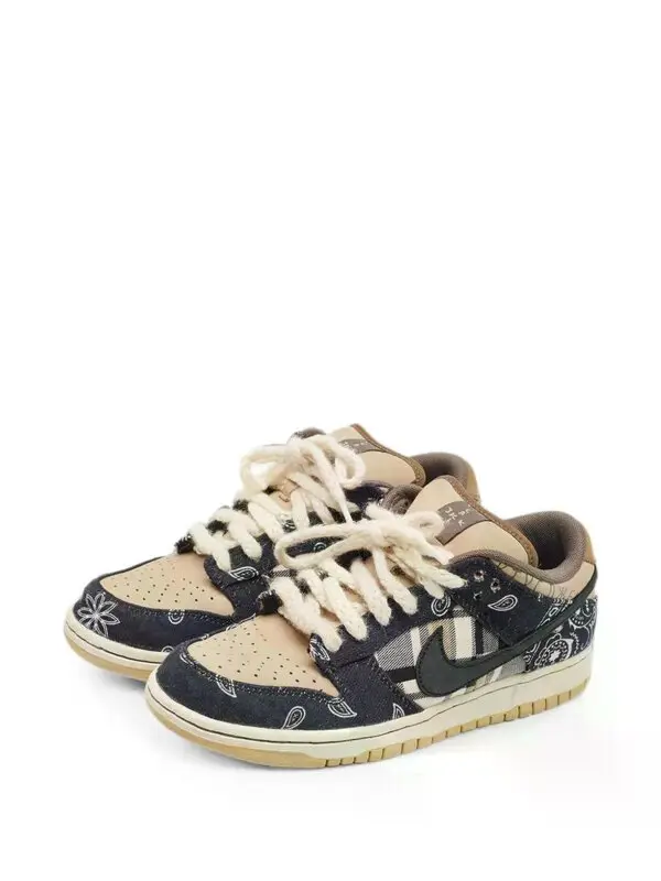 Nike X Travis Scott Dunk Sneakers