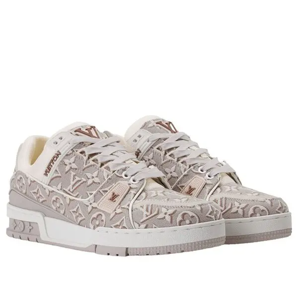 LOUIS VUITTON Trainer Sneaker