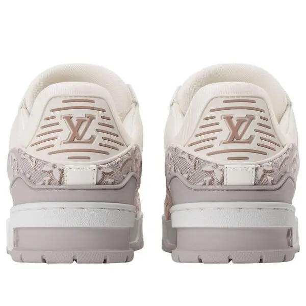 LOUIS VUITTON Trainer Sneaker