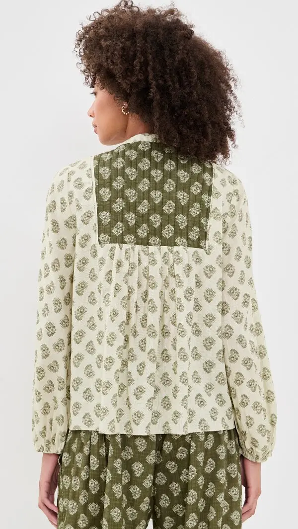 DRESS TO Blouse With Botanical Print And Tassel Accents