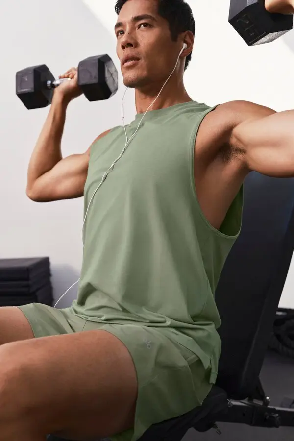 Alo Yoga Vapor Muscle Tank Top - Dune Grass