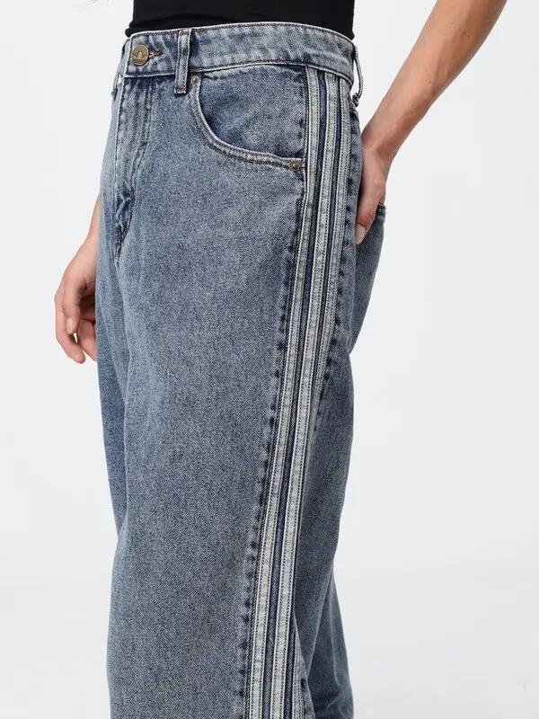 ADIDAS ORIGINALS Relaxed Fit Taped Jeans