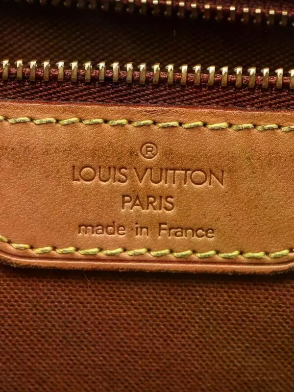 LOUIS VUITTON 2002 Monogram Aves Shoulder Bag