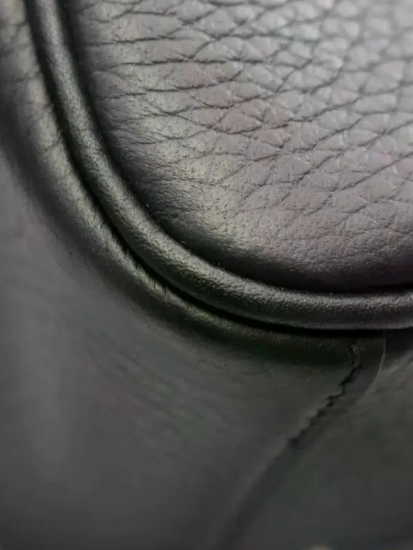 Hermès Mini Lindy Shoulder Bag