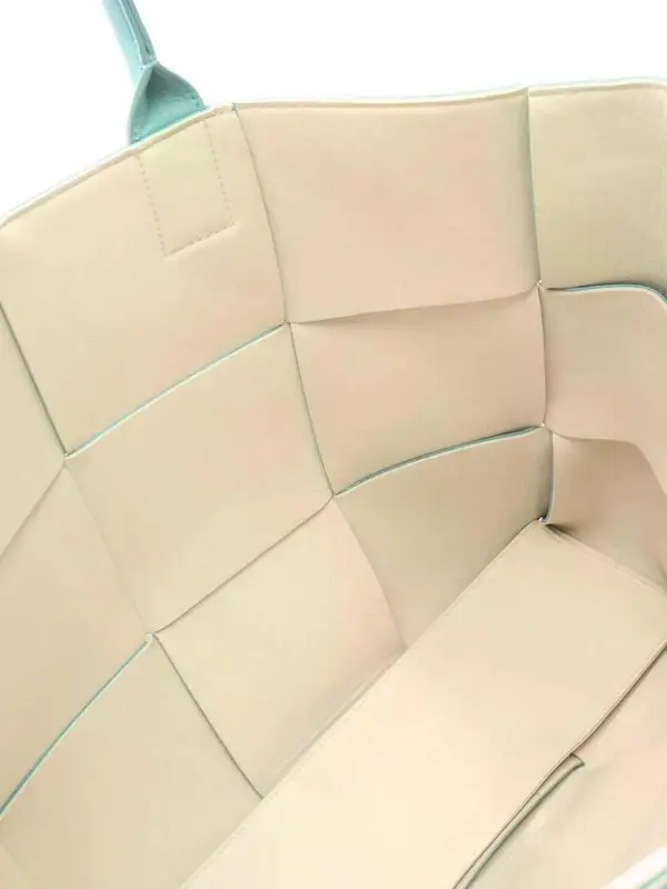 Bottega Veneta 2010s Arco Intrecciato Tote Bag