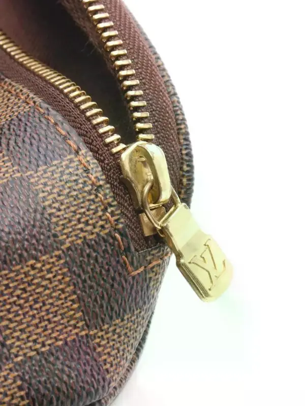 LOUIS VUITTON 2006 Melville Belt Bag