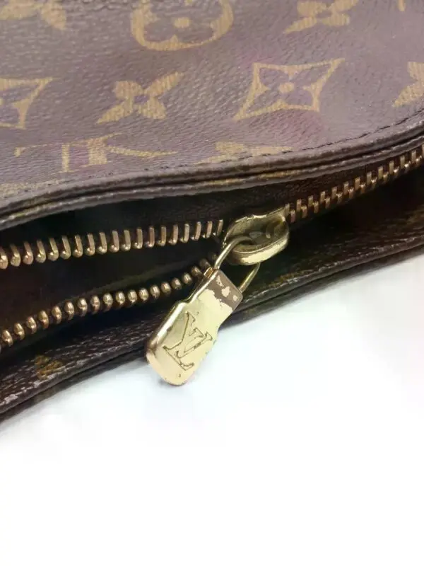 LOUIS VUITTON 2001 Gm Looping Monogram Shoulder Bag