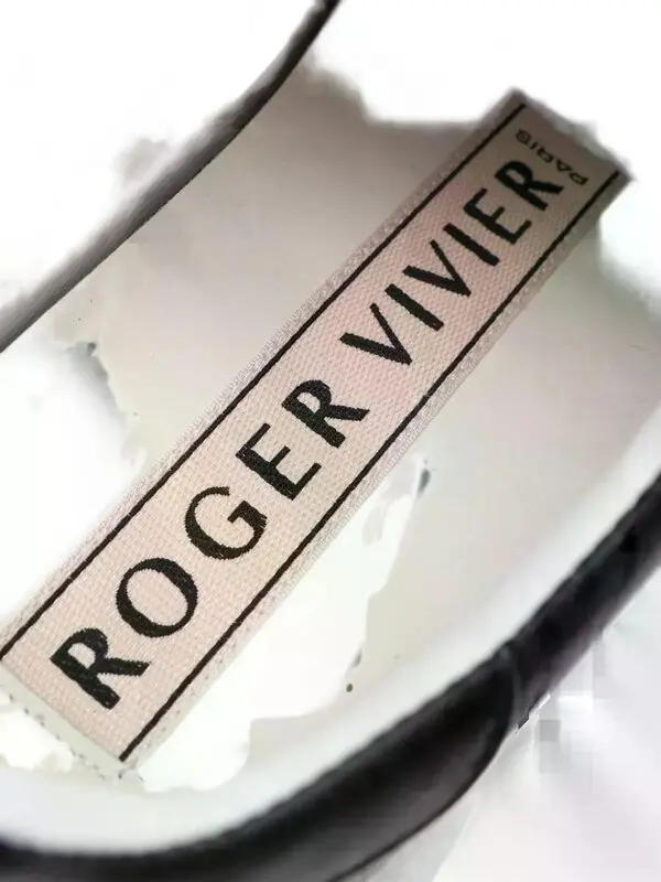 ROGER VIVIER Patent Leather Low-top Sneakers